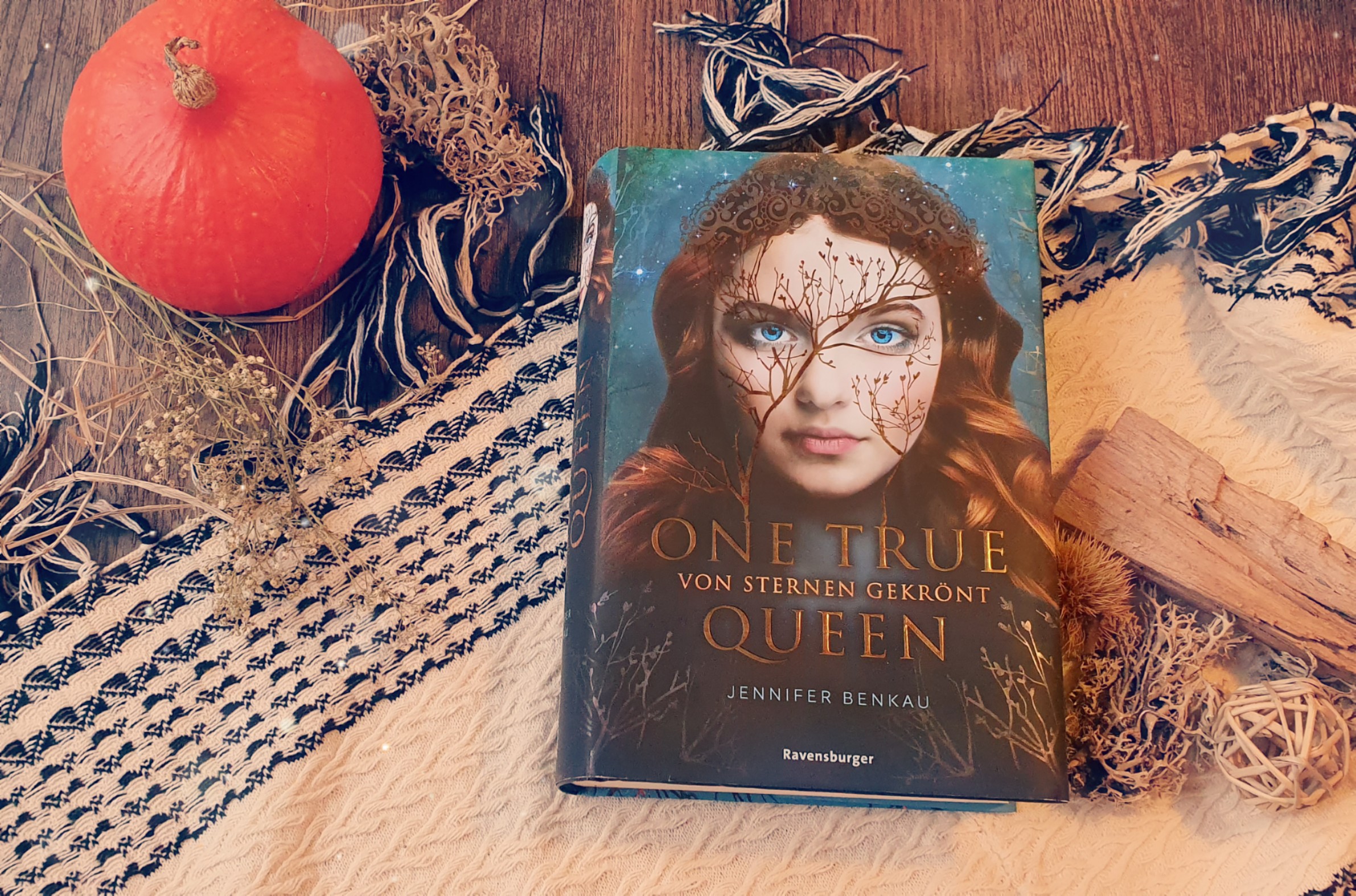One True Queen: Von Sternen gekrönt - Jennifer Benkau - Seductive Books
