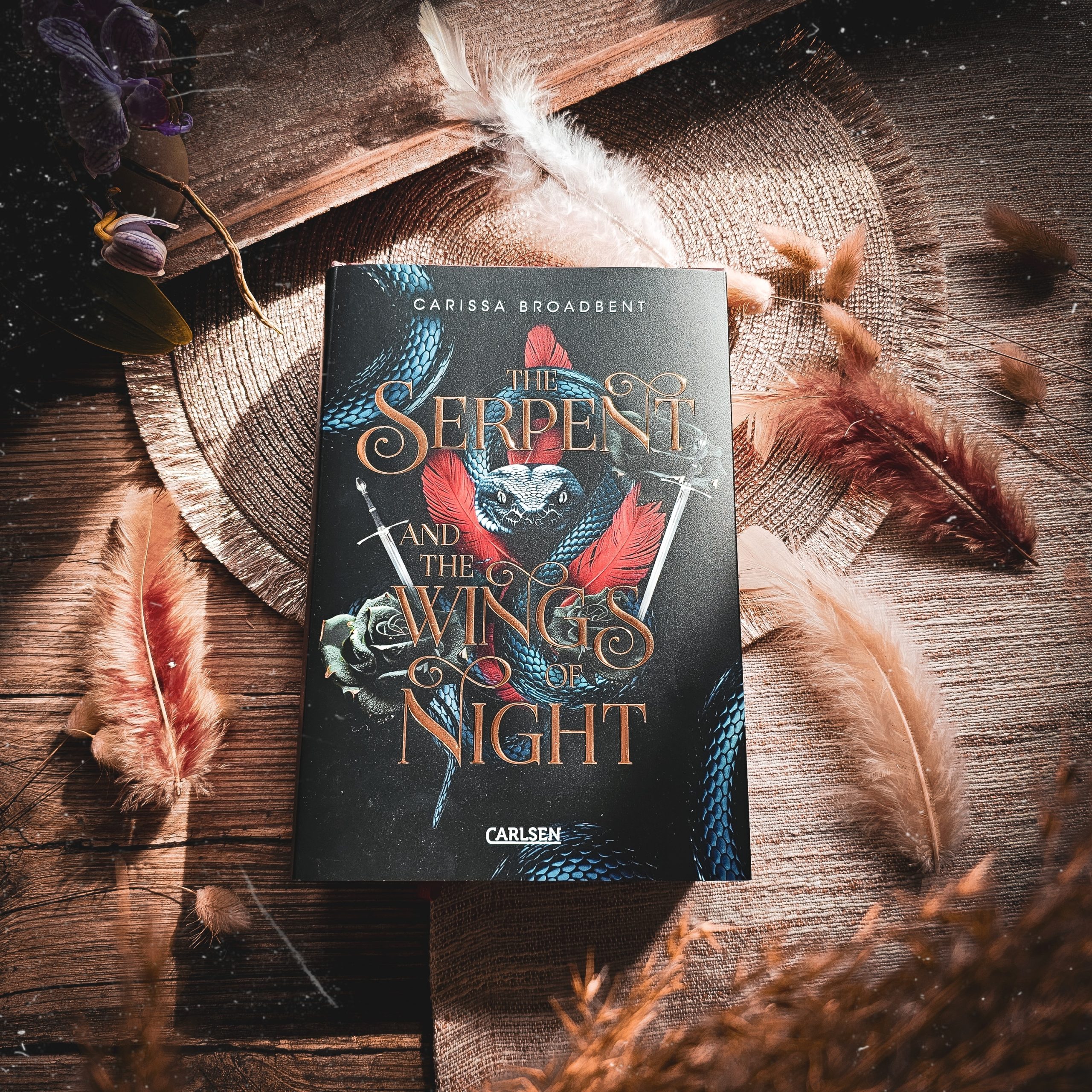 The Serpent and the Wings of Night - Carissa Broadbent - Seductive Books
