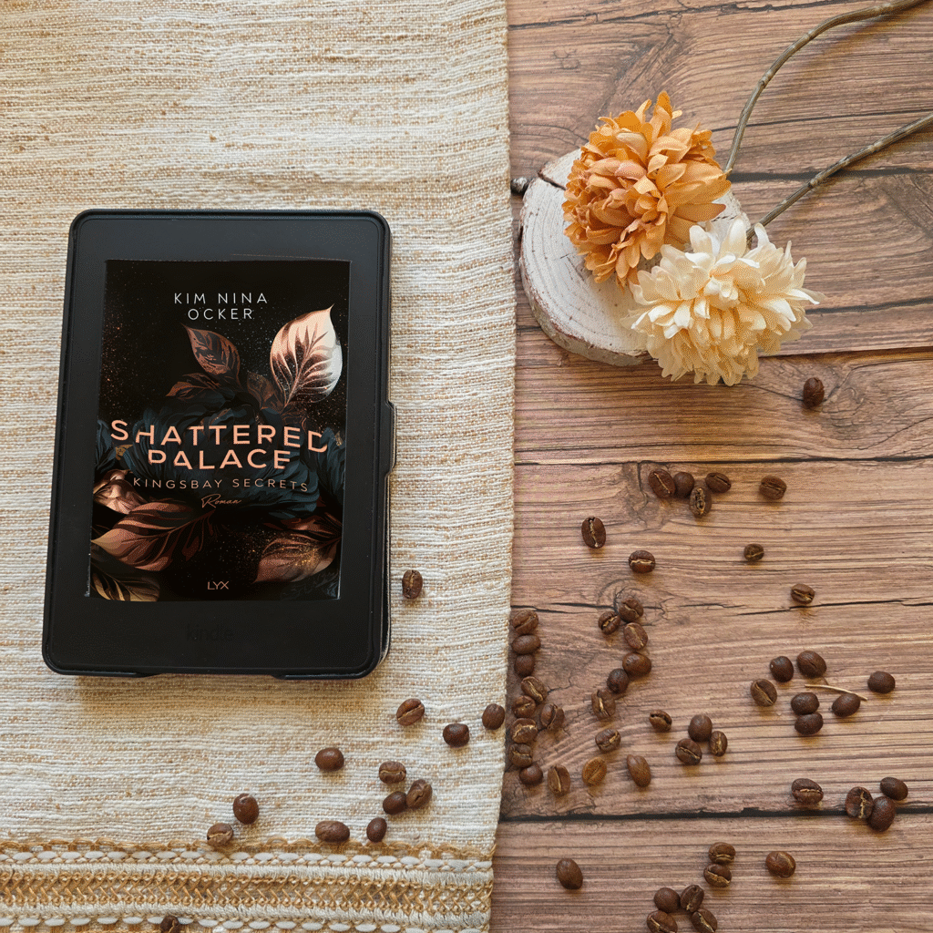 Shattered Palace - Kim Nina Ocker - Seductive Books